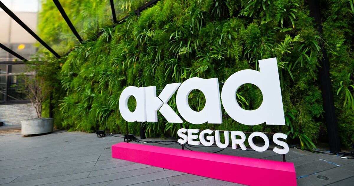 Retrospectiva Akad Seguros 2024: um ano de crescimento, inovação e ...
